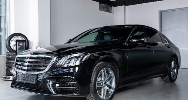 Top 5 Most Comfortable Luxury Cars for 2020 | 300Magazine